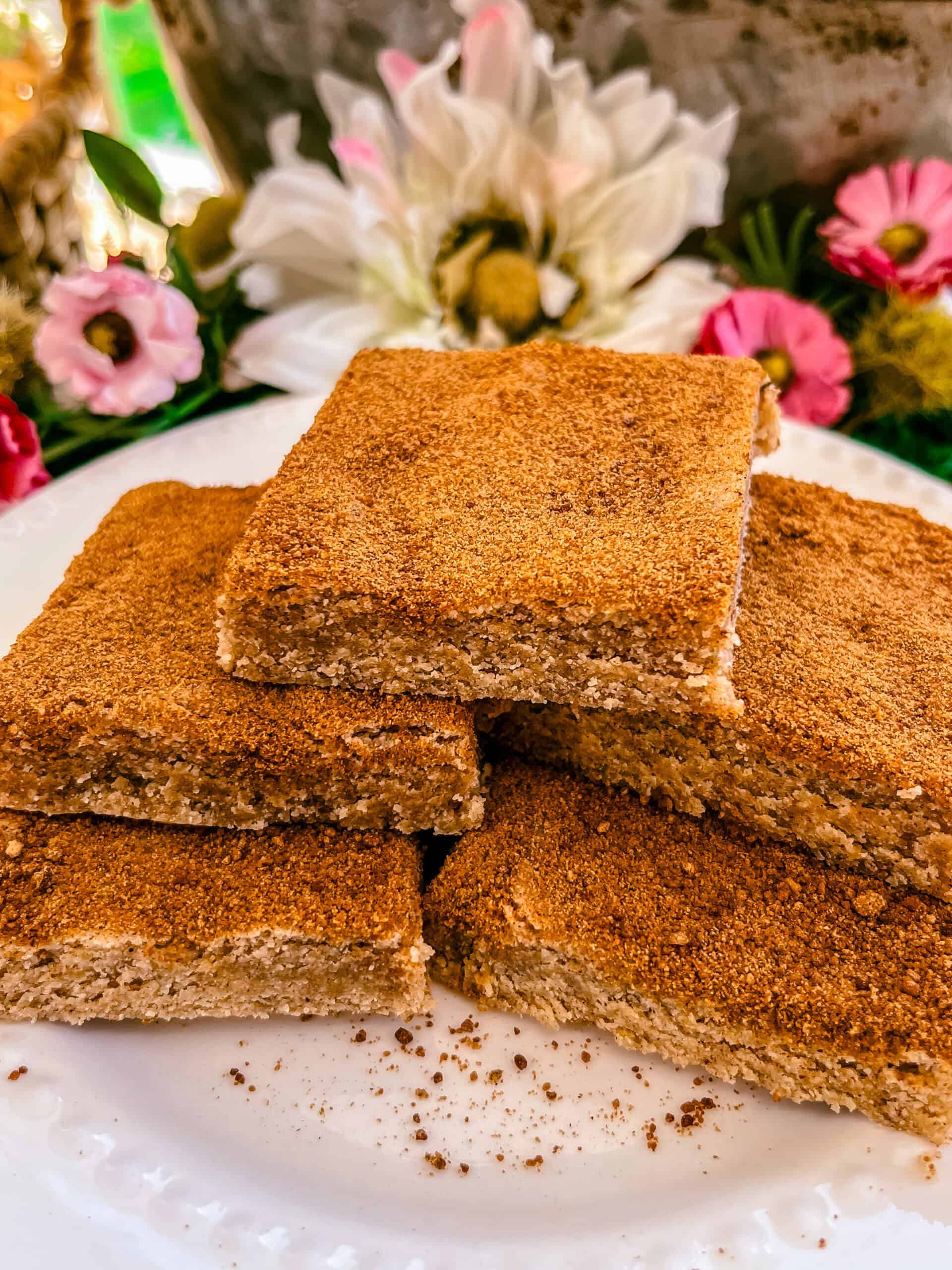 Paleo Cinnamon Toast Blondies - Hope and Hummus